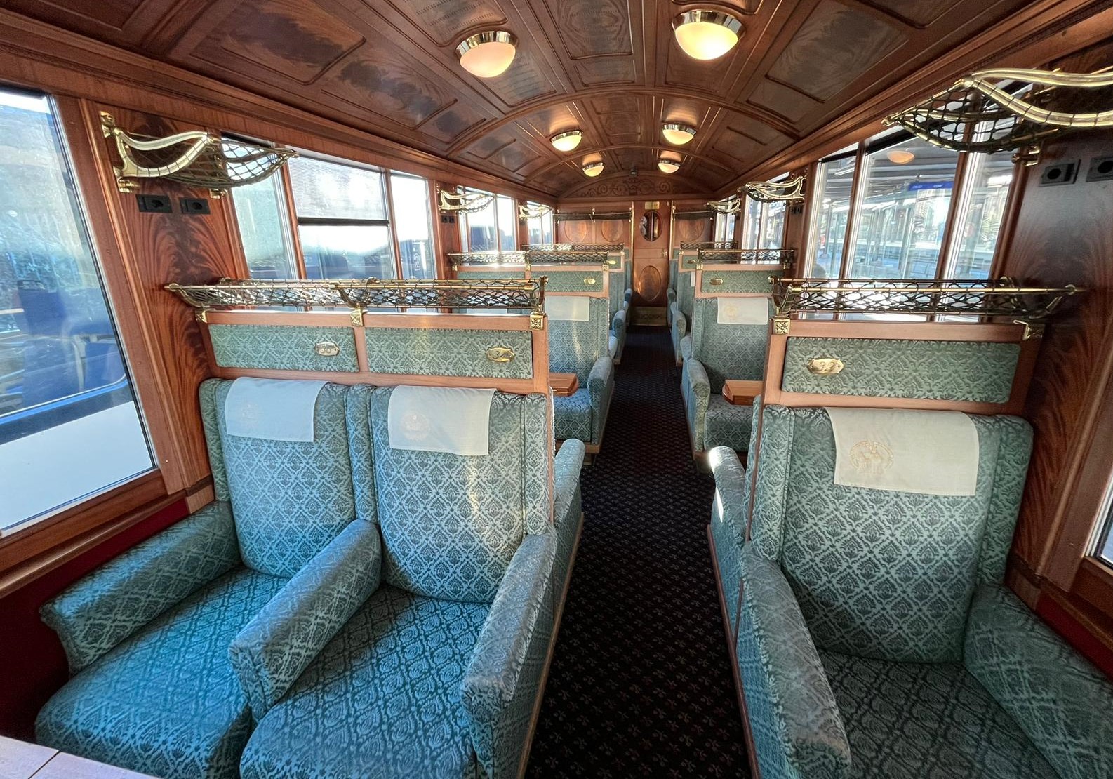 Train Suisse : GoldenPass Belle Epoque ou GoldenPass Express Train Suisse : GoldenPass Belle Epoque ou GoldenPass Express